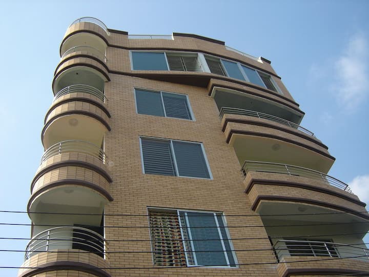 1830 Sft Well Furnished Flat At Uttara 11 - Dakka