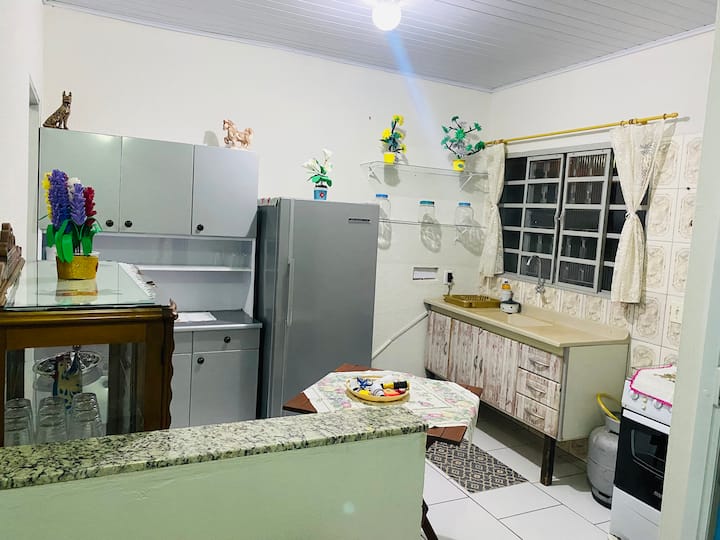 Casa Familiar C/ Estacionamento Incluso 7 Camas - Hortolândia