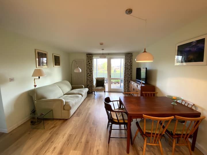 Parkside Hackney 1b W/ Terrace. Gd Transport Links - London