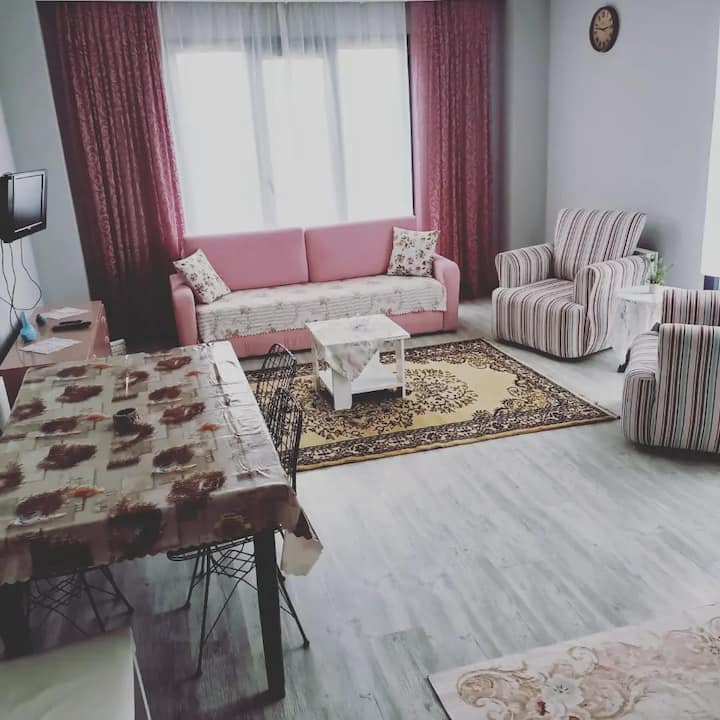 Geyikli Merkezde Huzurlu Bir Ev - Bozcaada