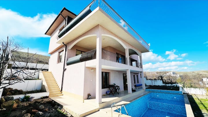 Unique Sea View Villa With Swimming Pool - Balchik