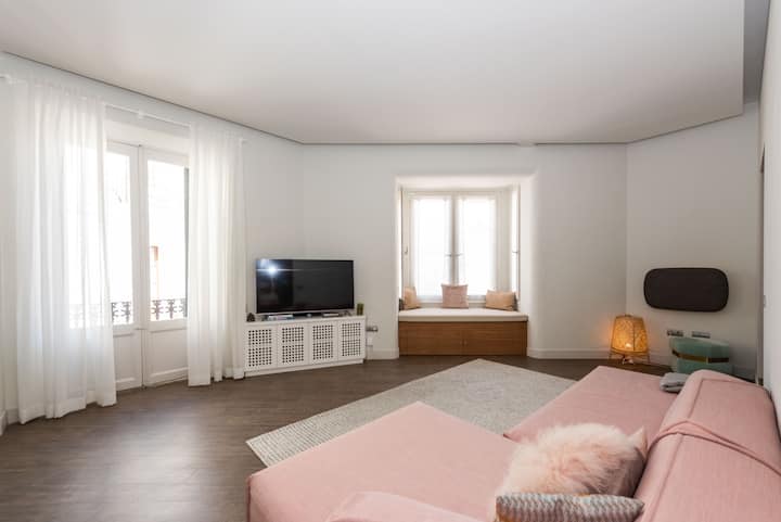 Amazing Location! Lovely 3 Bed Apartment. - Islas de Ibiza