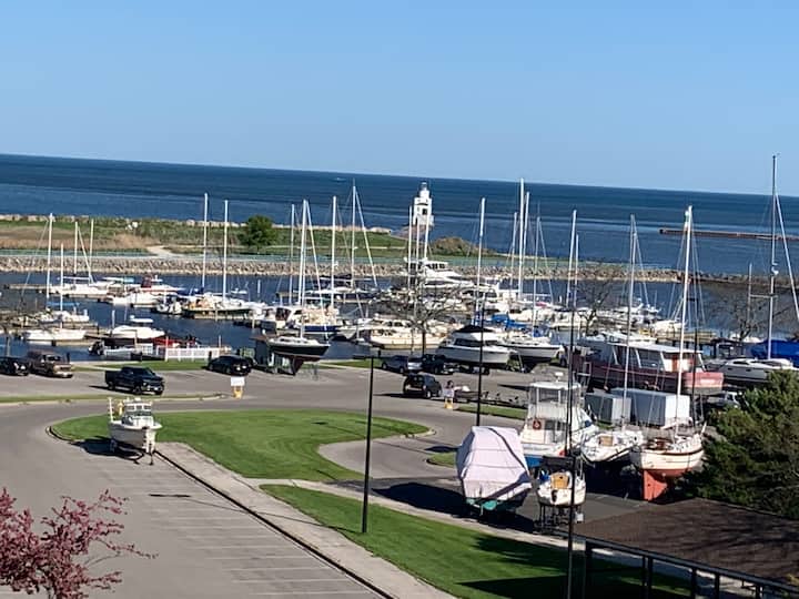 Marina View - Manitowoc, WI