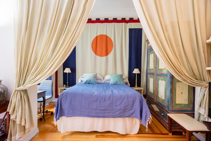 Aristocratic Japan At The Casa De Madrid - Madrid