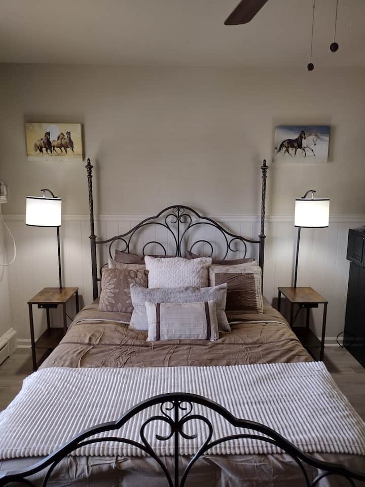 Boutique Hotel In Historic Downtown Ocala: Queen - Ocala, FL