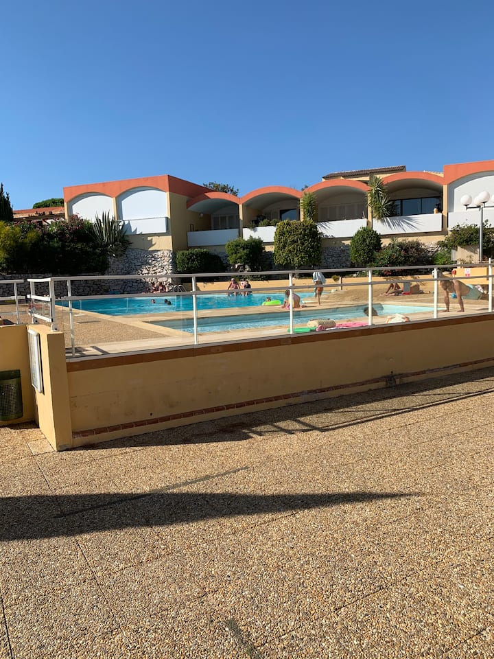 Super Cassis - Cassis