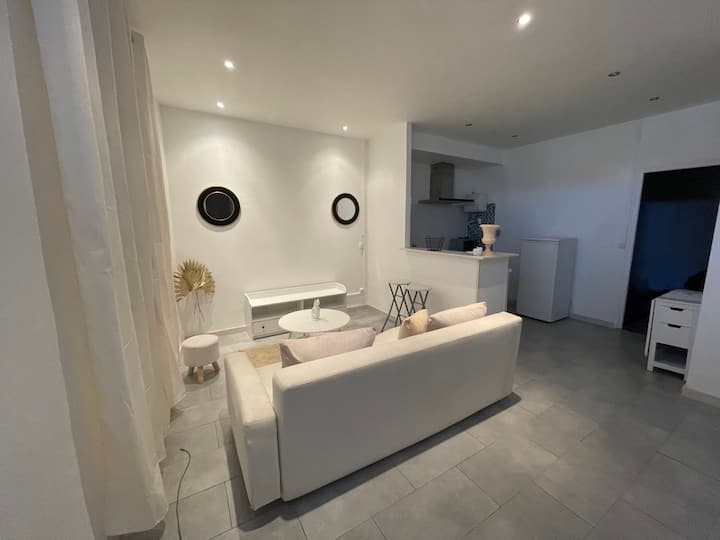 Superbe Appartement Cosi Et Lumineux - 페르피냥