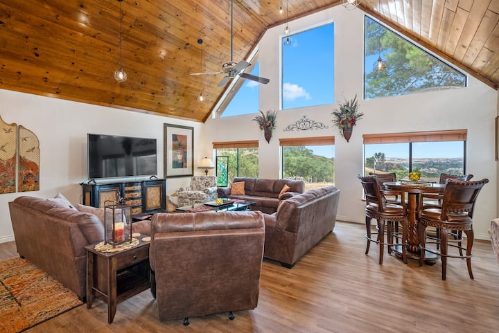 Views/pickleball/king Beds - Paso Robles, CA