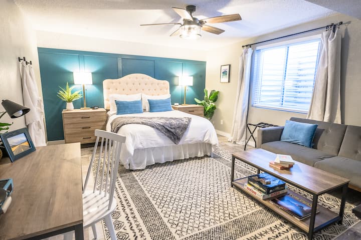 Cozy Basement Apartment With Private Entrance - Colorado Springs