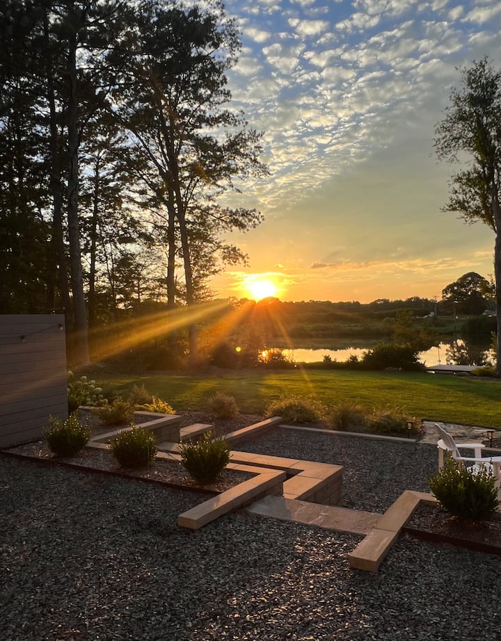 Lakehouse Retreat - Stylish And Cozy W/king Beds - Peachtree City, GA