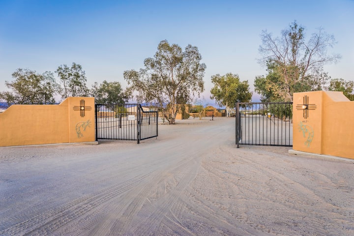Private Horse Ranch Close To Town•hot Tub•new - Joshua Tree National Park