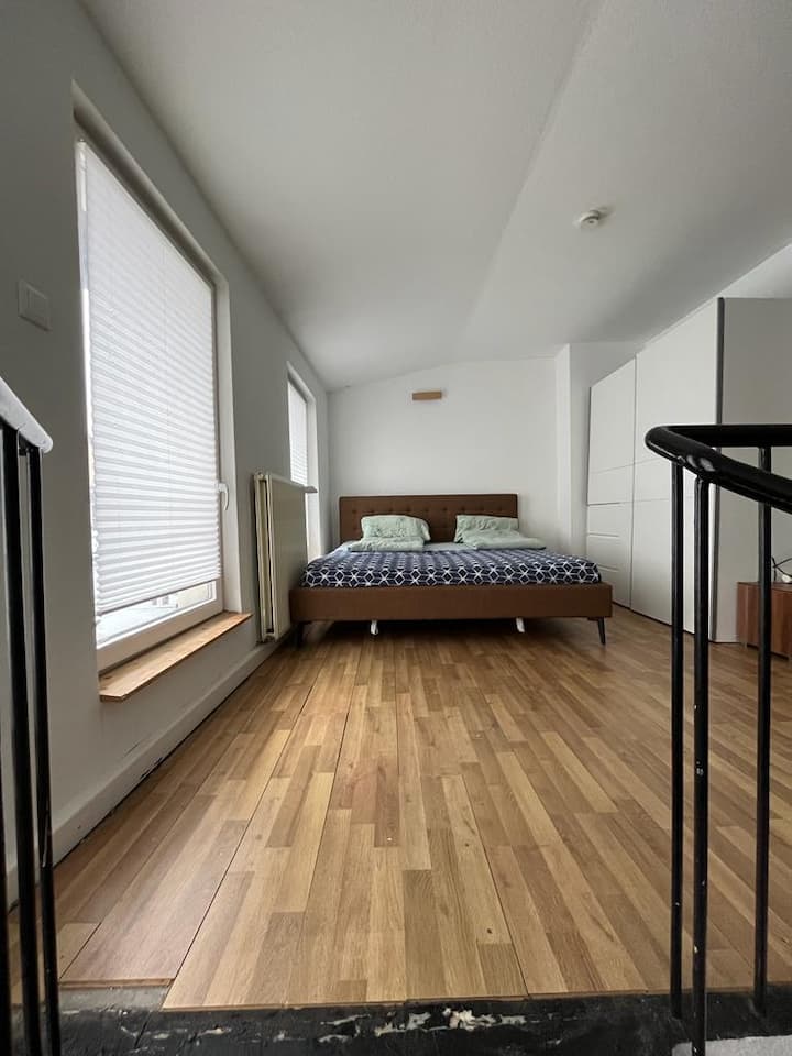 Geräumige Maisonette Wohnung Im Herzen Von Aachen - Aachen
