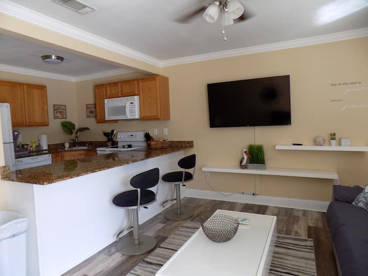 Biloxi Cozy Retreat - 比洛克西