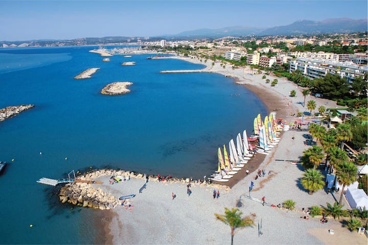 Studio Dans Villa Avec Parking Et Jardinet Privés - Saint-Laurent-du-Var