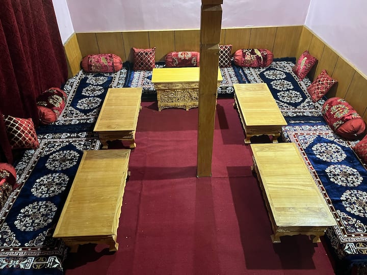 Cozy Spacious Room With The Mountain View In Leh!! - Leh