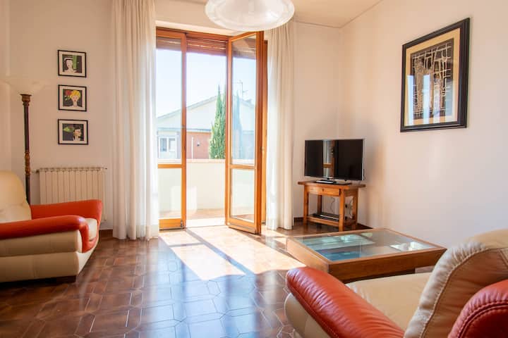Terraced House - Quiet Neighborhood - Free Parking - Florence