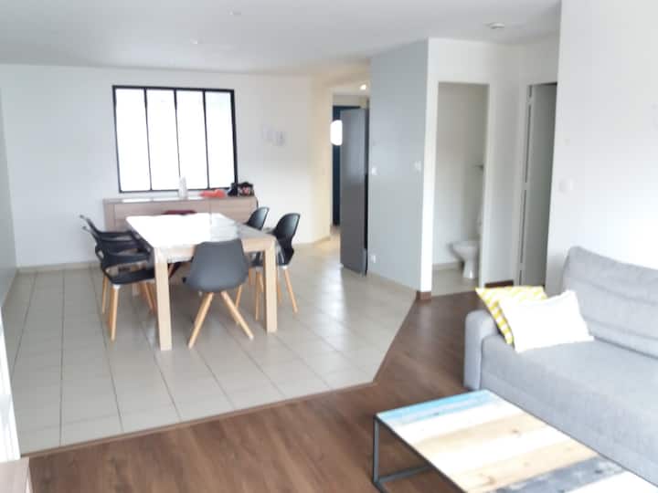 Appartement Avec Jardin 150 Mètres De La Mer - Jullouville