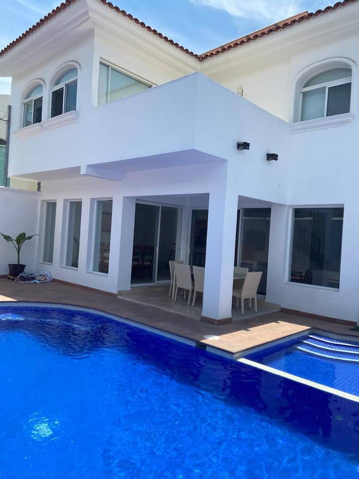Increíble Casa Con Alberca Y  Excelente Ubicación. - Puerto Vallarta