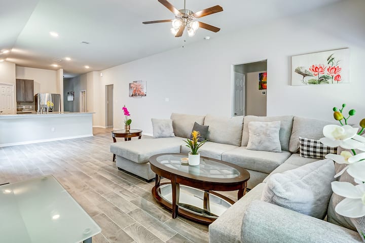 1 Private Bedrm W 1.5 Bathrm + Access To Amenities - Spring, TX