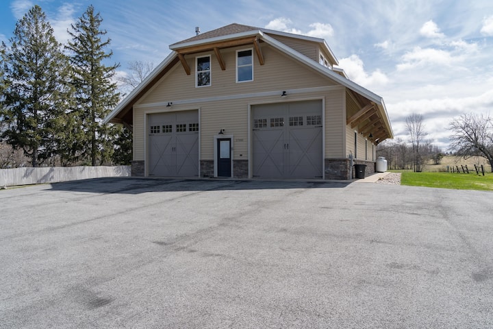 Spacious Barndiminium With River View - Cedar Point State Park, Clayton