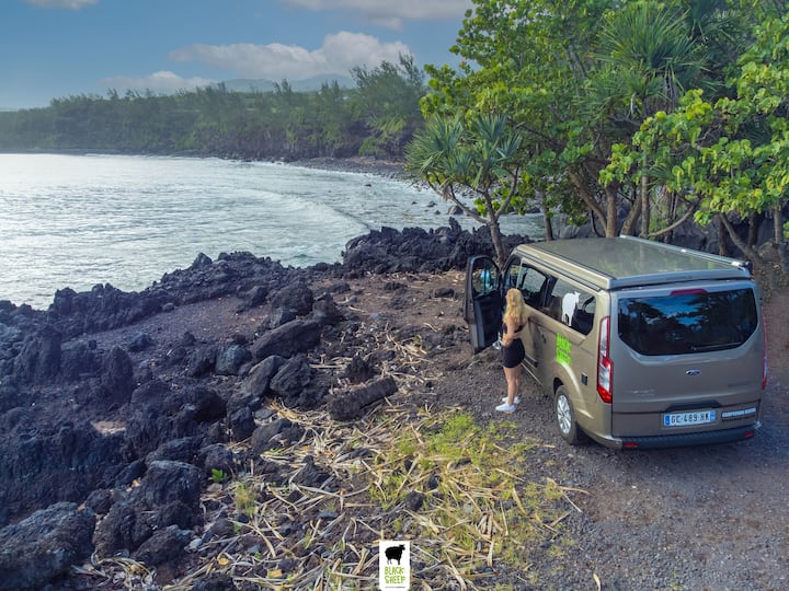 Location De Vans Aménagés Pour L'aventure -
