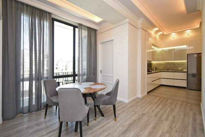 Modern Apartment In The Center Of Yerevan - Yerevan