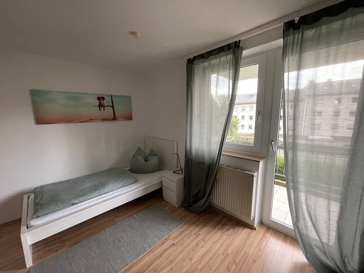 Wks1_24: Nettes Studio Mit Balkon Nahe Klinikum - Hof