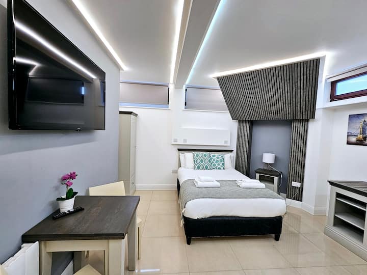 Double Rooms In Greater London - London