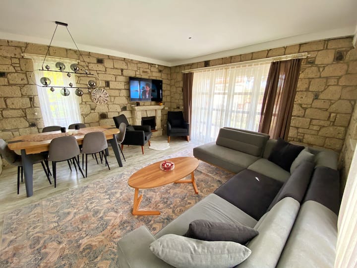 Müstakil Bahçeli Villa - Alaçatı