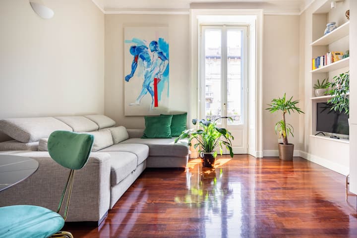 Charming And Luminous Apartment Porta Venezia - Milan