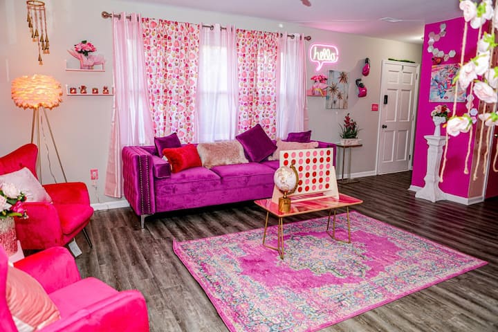 Charleston Pretty Pink House - Charleston, SC