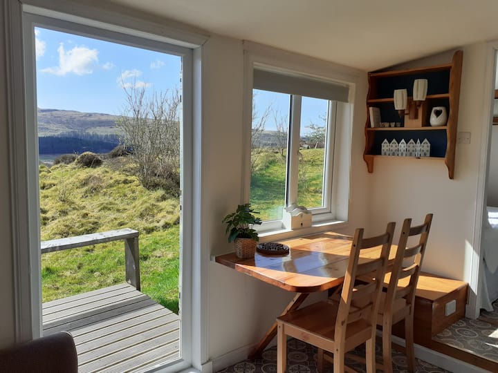 "The Blue Lean-to" Dervaig, Isle Of Mull. - Ardnamurchan