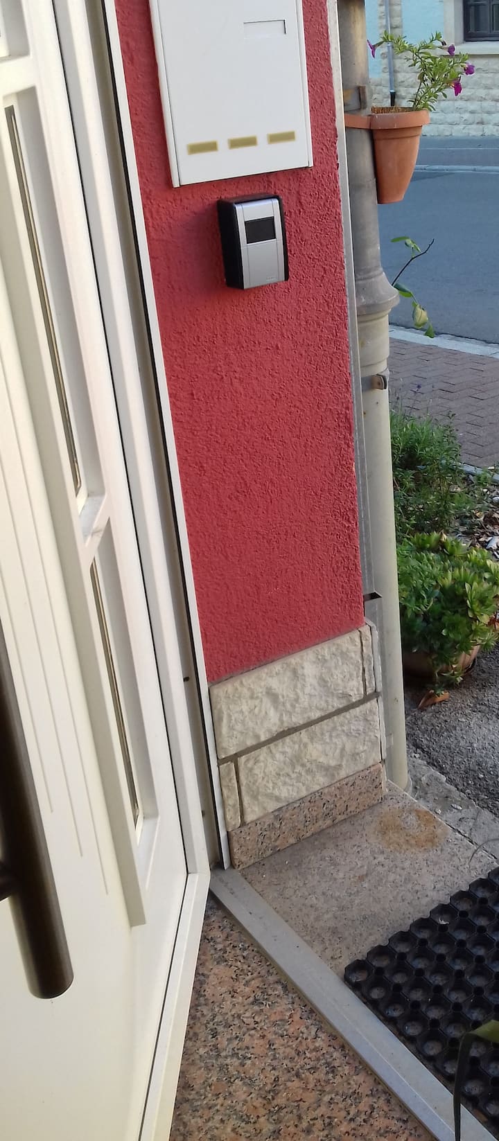 1-bedroom Cozy Apartment With Balcony - Strassen