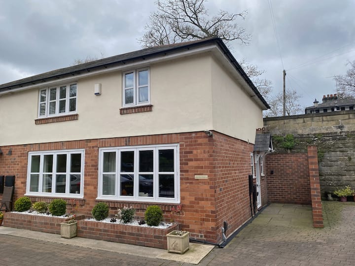Luxury Home With Stunning River Views - Knaresborough