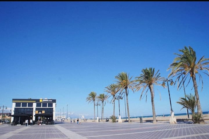 2-bedroom Apt Next To Beach - Valencia