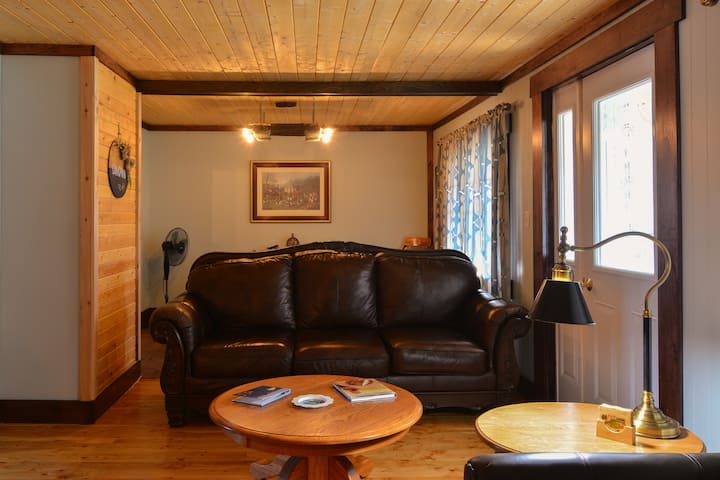 Cottage  # 6, Paulines Place - Gros Morne National Park Of Canada