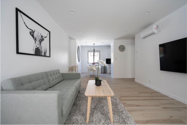 Bright 1br For Work & Living | Prime Weho - Beverly Hills, CA