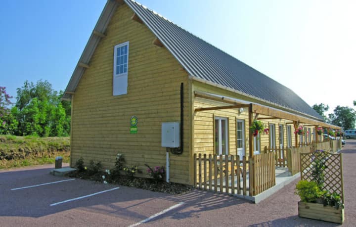Gîte Caillebourg, Chalet Eté, 6 Personnes - Yvetot