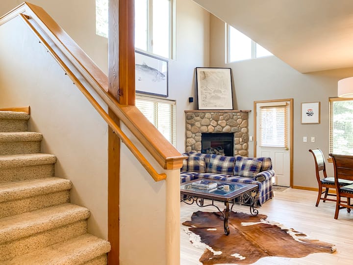Sunny Sanctuary - Steamboat Springs, CO