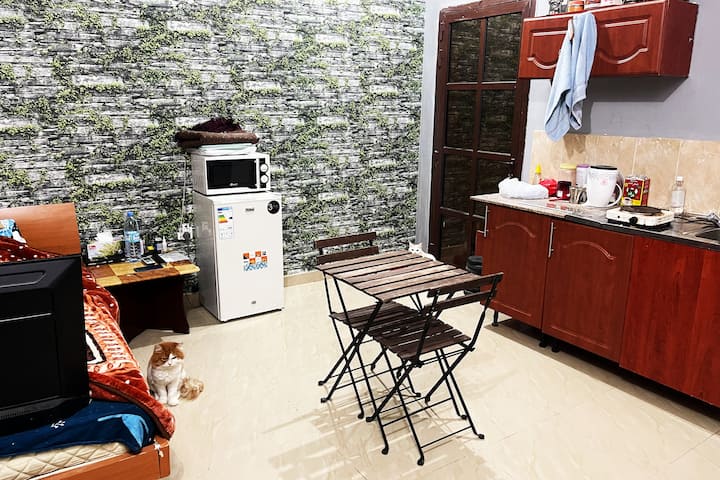 Lovely And Simple Br + Bathroom - Al Wakrah