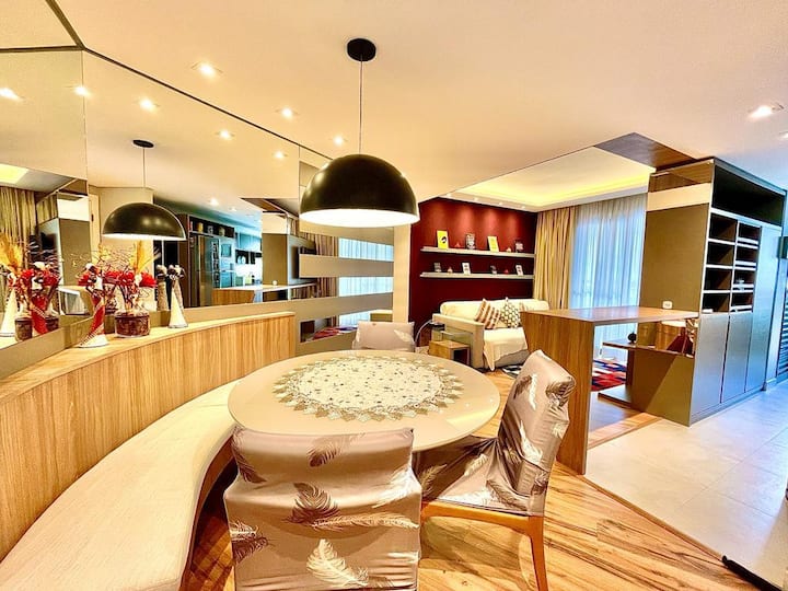 Esplêndido, Apto Com Suíte, Ar Cond, E Garagem! - Curitiba