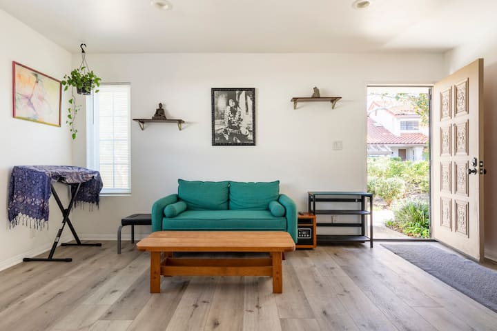 Condo With Private Bed, Bath For Single Female - Escondido, CA