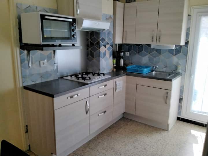 Charmant T2, Quartier Victor Hugo - Sète