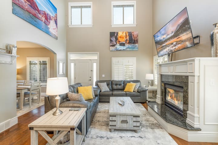 Spacious Family Fun Game Home Near Downtown Slc! - Salt Lake City, UT