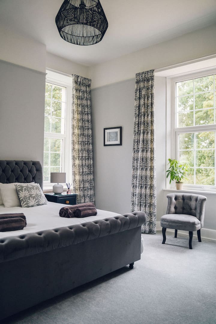 Grand Victorian Apartment In Menai Bridge - Bethesda