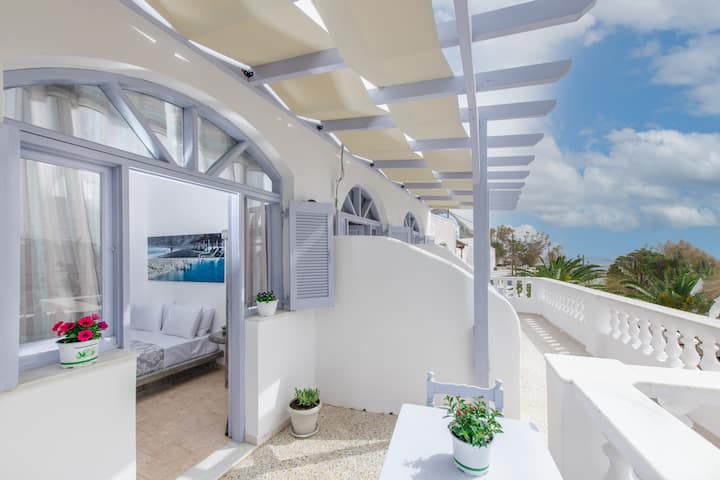 Paralia Perissa Ferienwohnungen & Unterkünfte - Griechenland | Airbnb