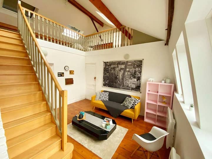 Appartement Mezzanine 80 M2, Dans Maison - Lille