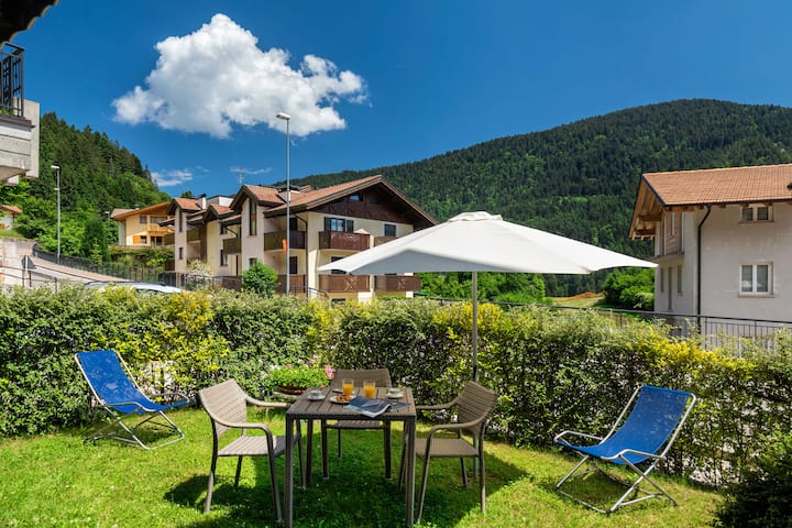 Appartamento Trilocale Tranquillo Con Giardino. - Molveno