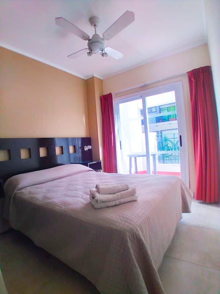 ¡Avenida Corrientes Y 9 De Julio Con Balcón! - Buenos Aires