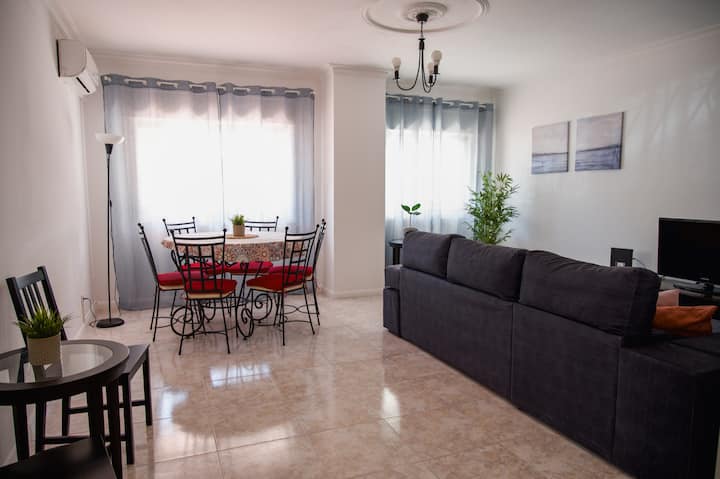 Fantastico Apartamento No Centro Com Parking - Faro District